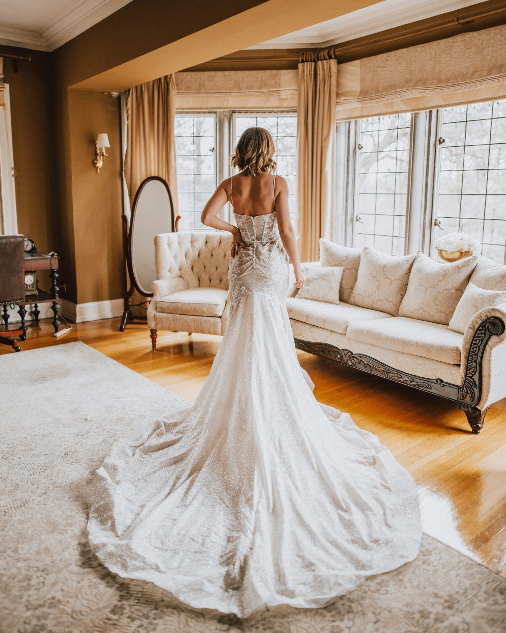 A #TrueBride’s Guide to Wedding Dress Trains | True Society Bridal Shops